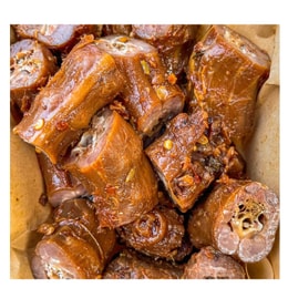 Black Duck: Braised Duck Neck 250g (Made in USA) | Yami