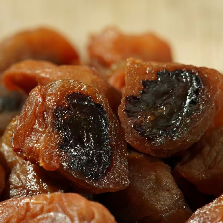 Yulian Tea House Naturally Sun-Dried Sweet and Sour Kumquat, Peach ...