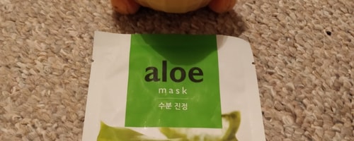 【Natural energy feeds your skin with wa